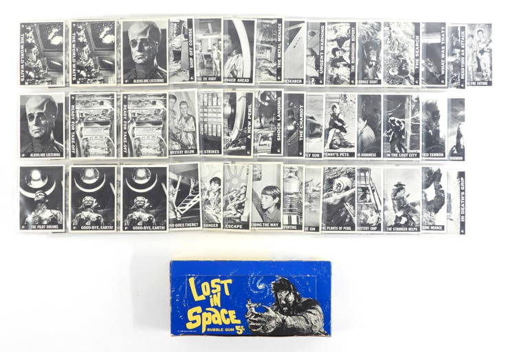 1966 Topps Lost In Space Complete Card Set & Box