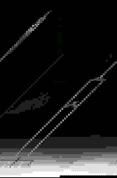 Thomas Corbin (american B. 1954) A Sculpture, "bird In Hand," 1993 Auction