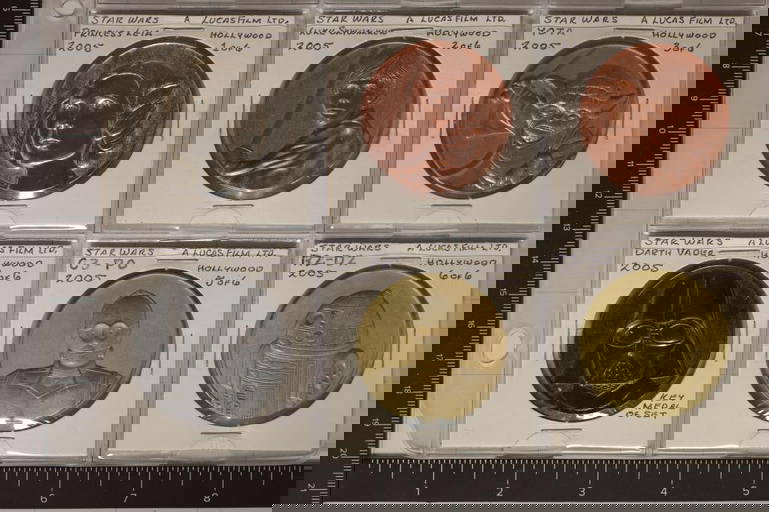 6 Metal Star Wars Tokens, Princess Leia, Luke