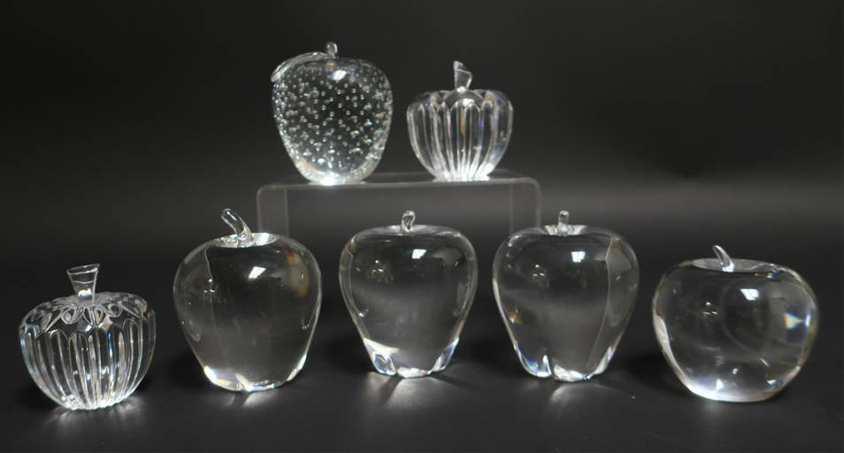 6 Glass Apple Paperweights: Steuben, Waterford, Et