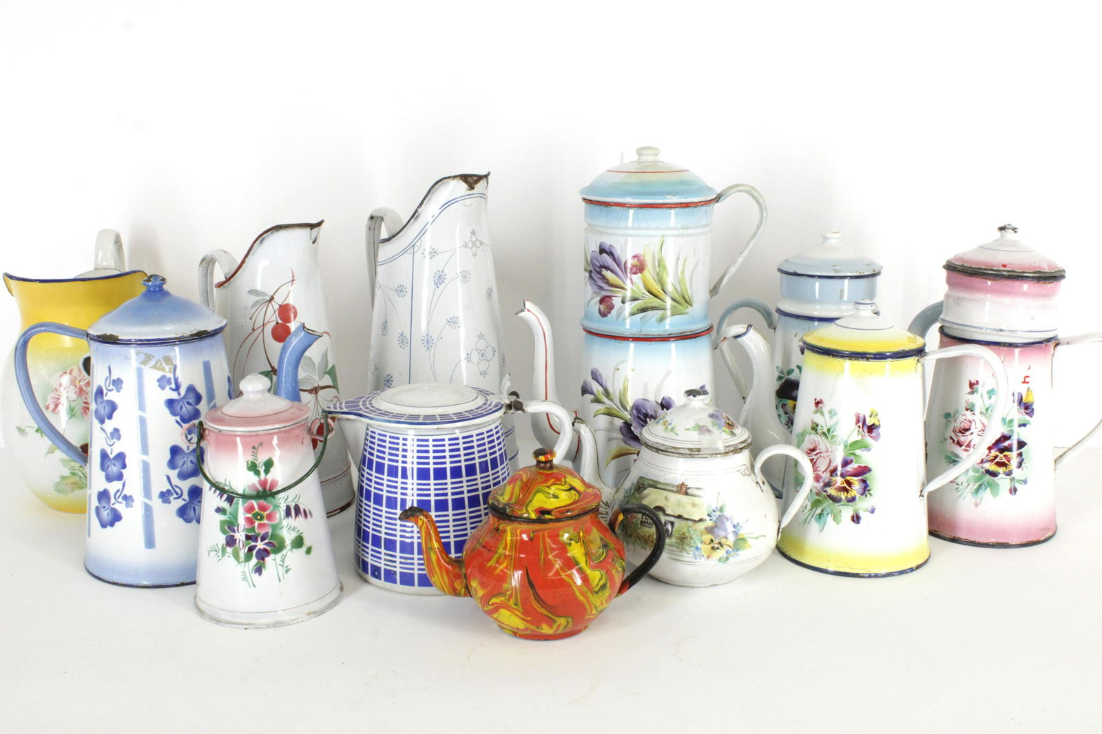12 Vintage Enamel Wares