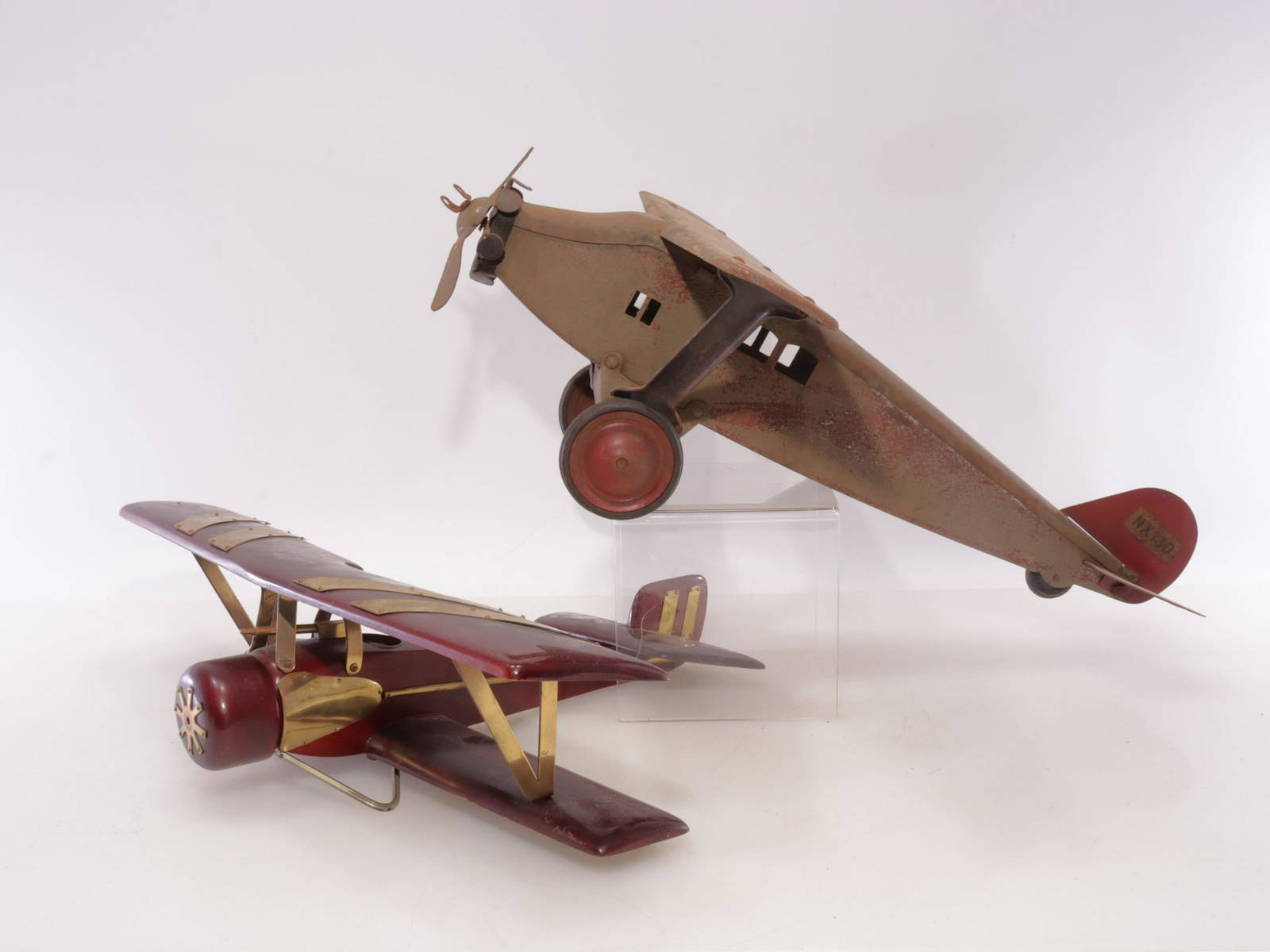 Two Vintage Model Airplanes Auction