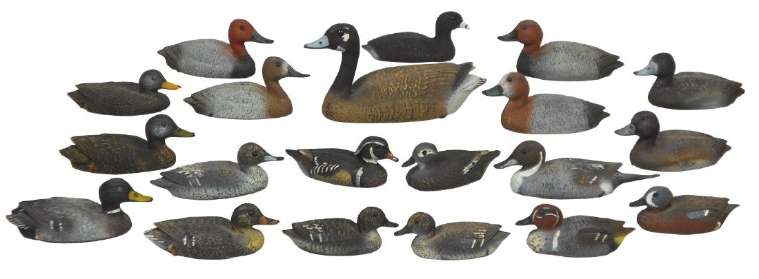 Decoys (20), miniature or salesman samples, created by