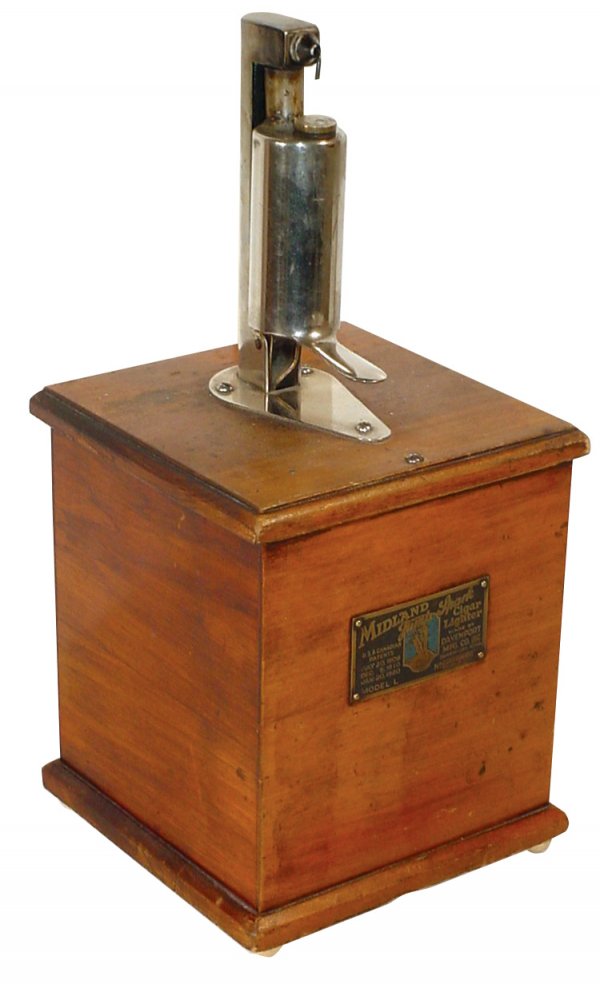 1185: Cigar lighter, Midland Jump Spark, Model L, mfgd.