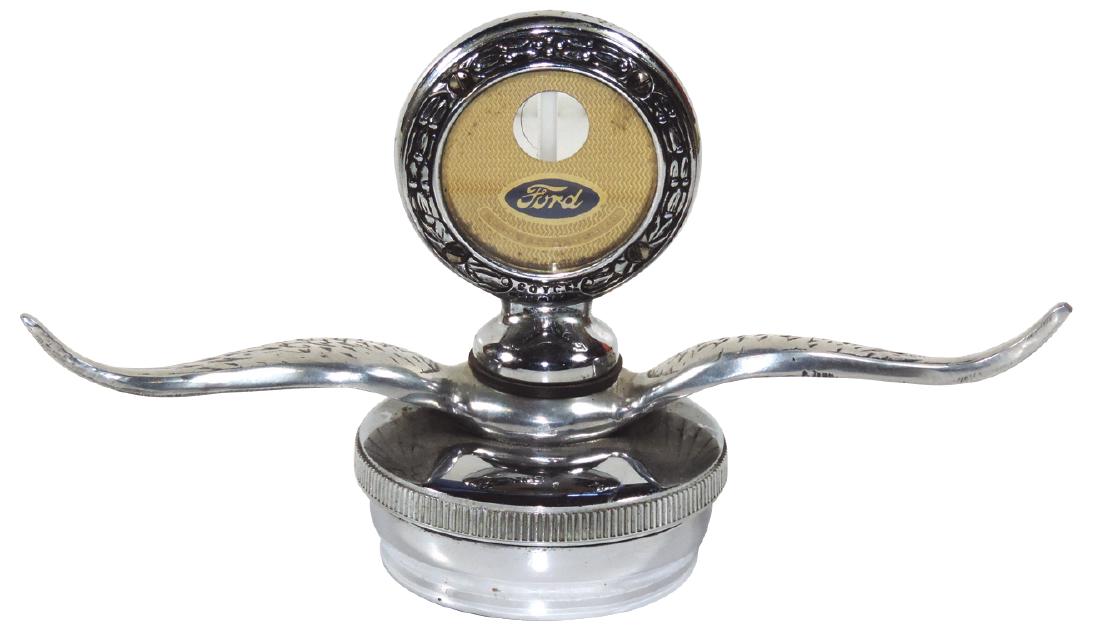 Automobile Ford Model T Boyce Motometer W/wings,