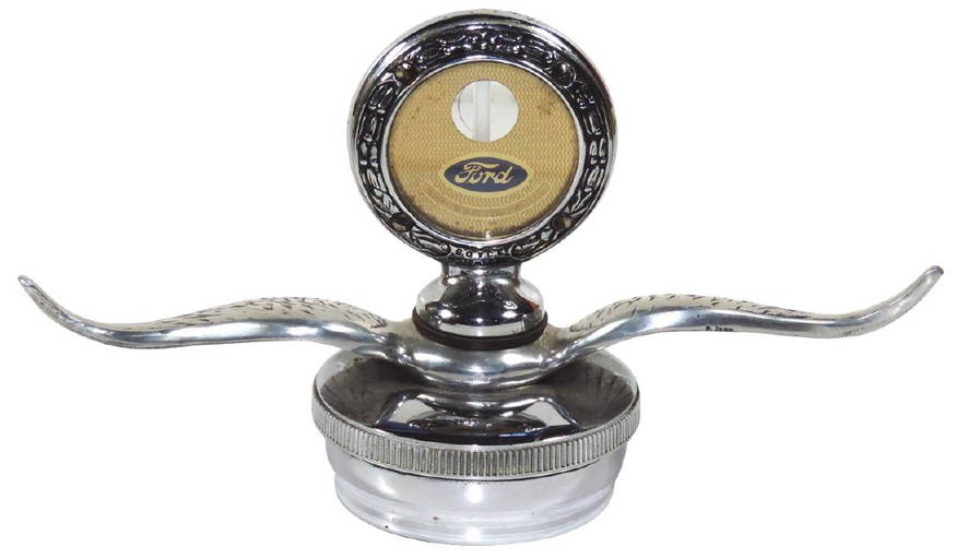 Automobile Ford Model T Boyce Motometer W/wings,