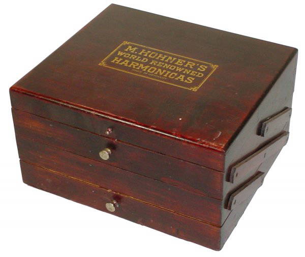 Hohner's Harmonica display case w/3 fold out shel - May 03, 2008 | Rich ...