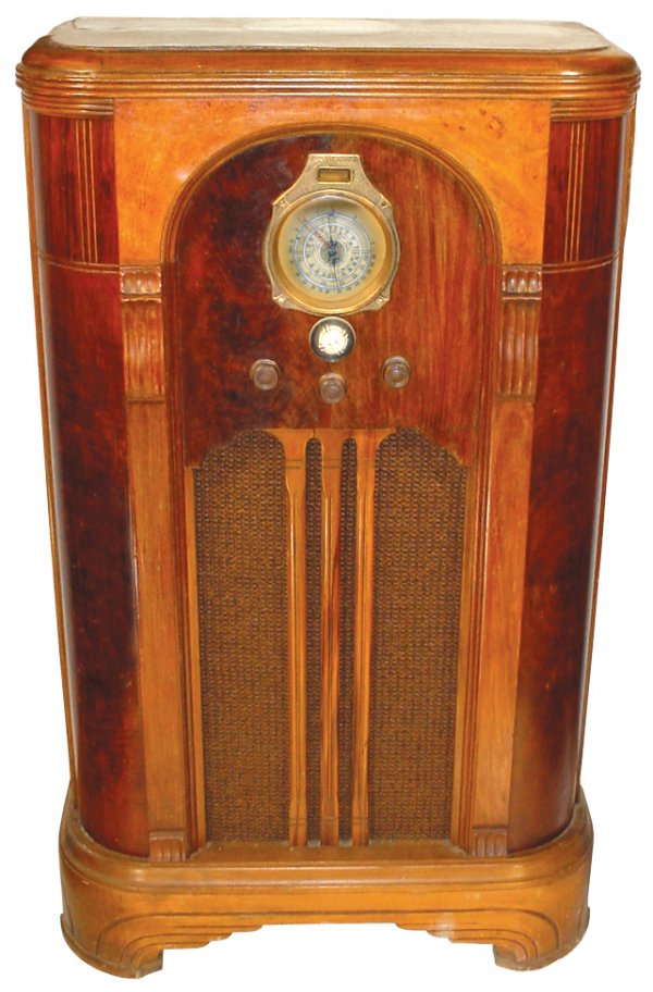 Radio, Zenith console, Model 880 w/tubes, good gr - May 03, 2008 | Rich ...