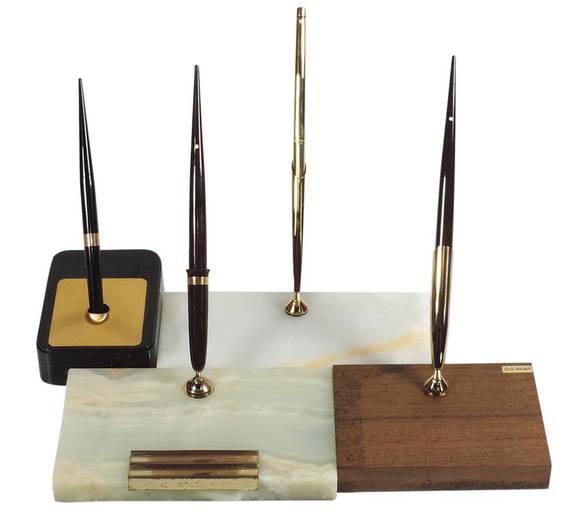 Desk Pen Sets (4), Sheaffer: 2 14K single fountain pen sets, 1 w ...