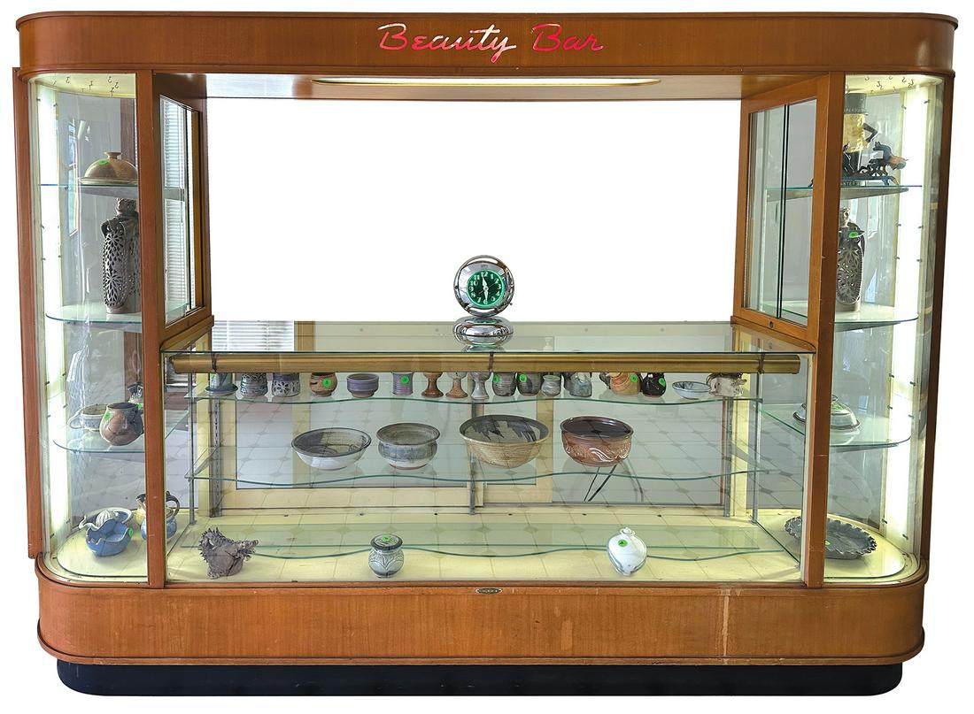 Drug Store Art Deco Beauty Bar, lighted 6-shelf pilaster columns on end ...