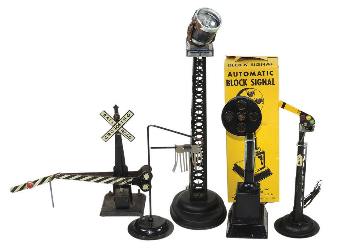 Toy Electric Train Accessories (5), Marx Searchlight Tower, Mib Block ...