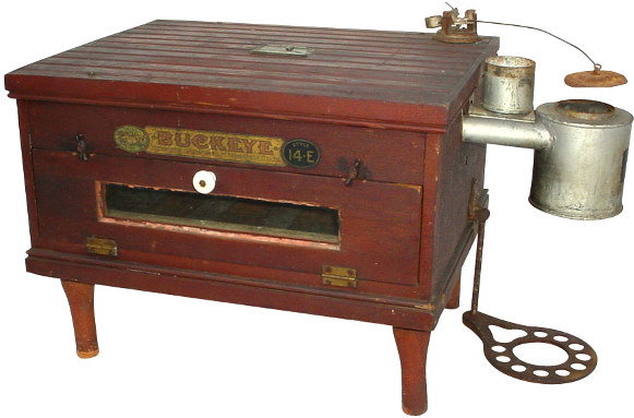 638: Buckeye chicken incubator, table model style 14-E,