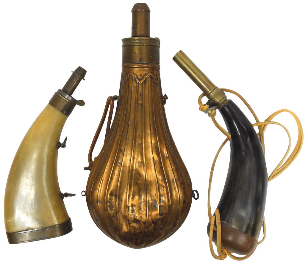 Powder horns & flask (3), light-colored flattened horn