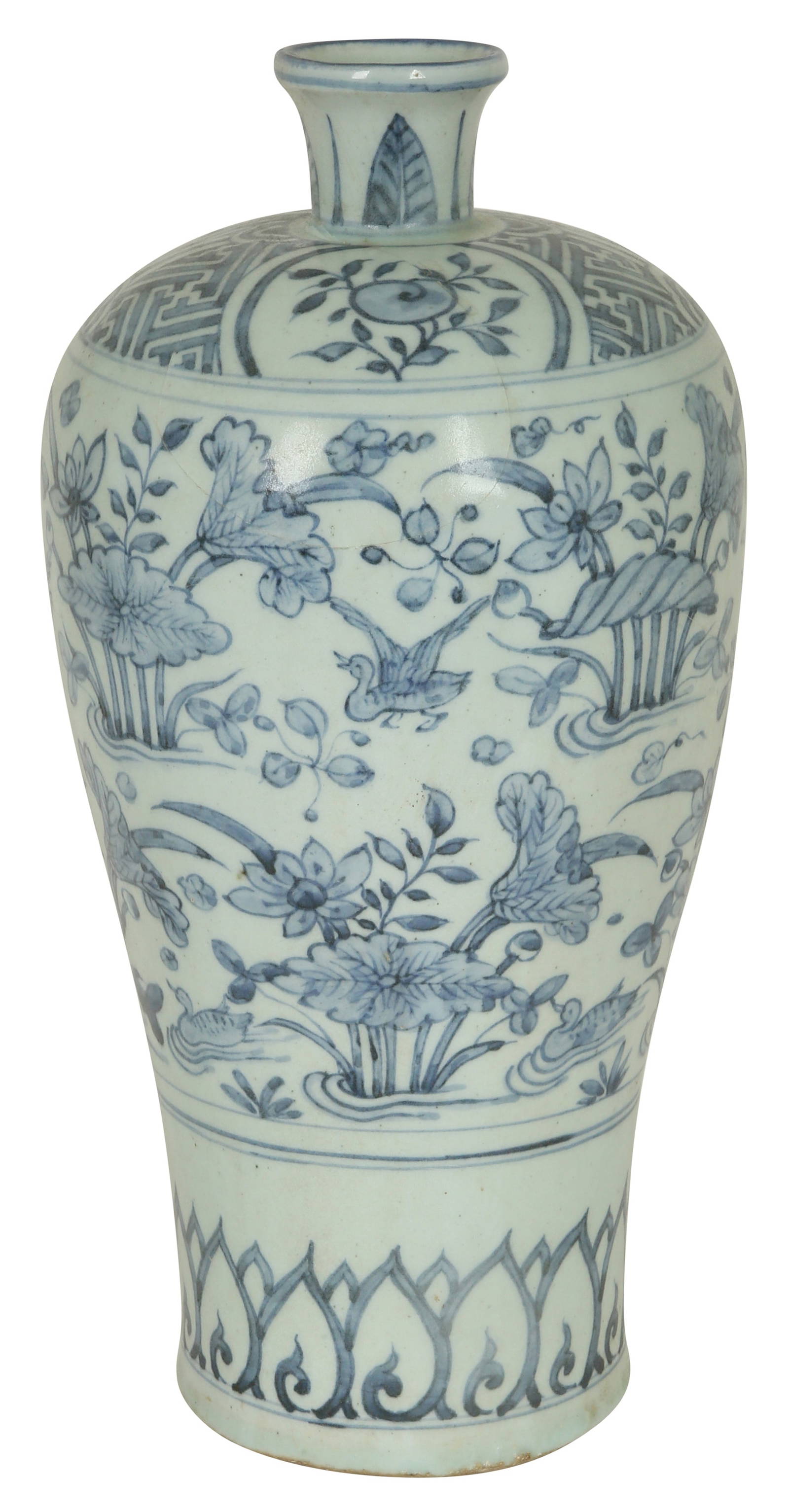 A Wanli Dynasty Chinese Blue And White Porcelain Vase Auction