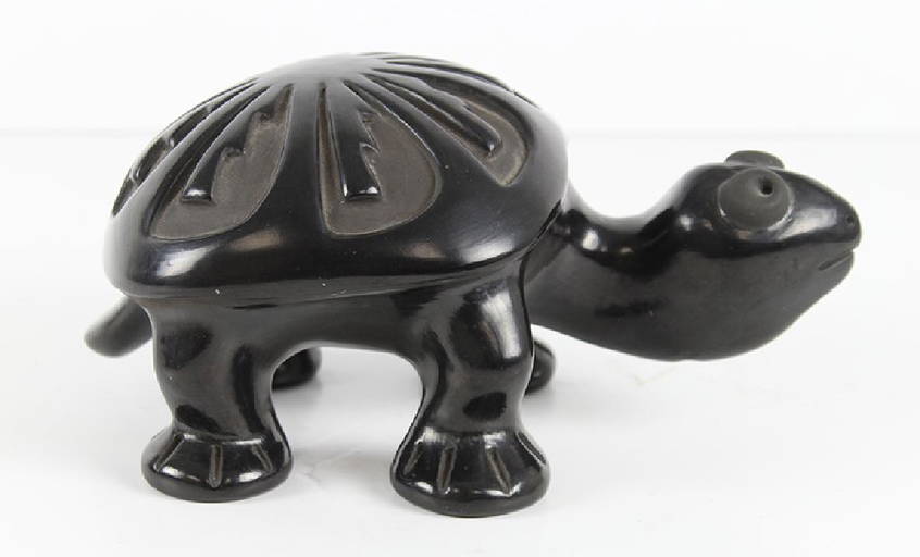 Santa Clara Pottery By Mary Singer