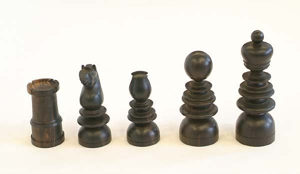 142: ENGLISH ST GEORGE PATTERN ROSEWOOD AND BOXWOOD C