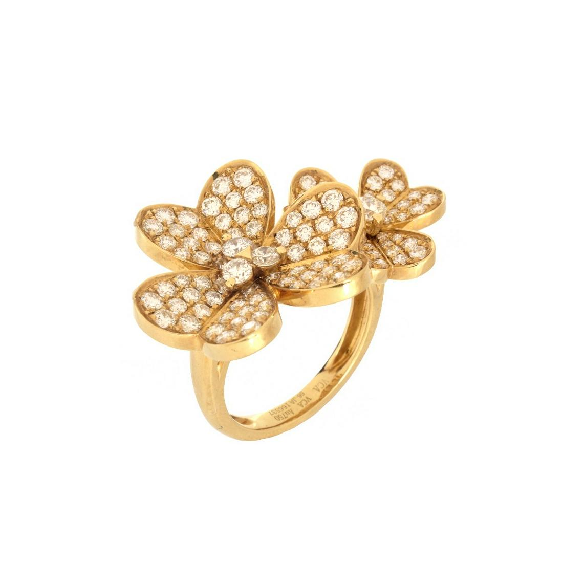 Vca Style Frivole Ring