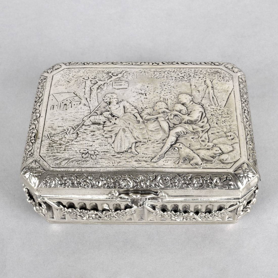 Georg Roth & Co. Silver Box Auction