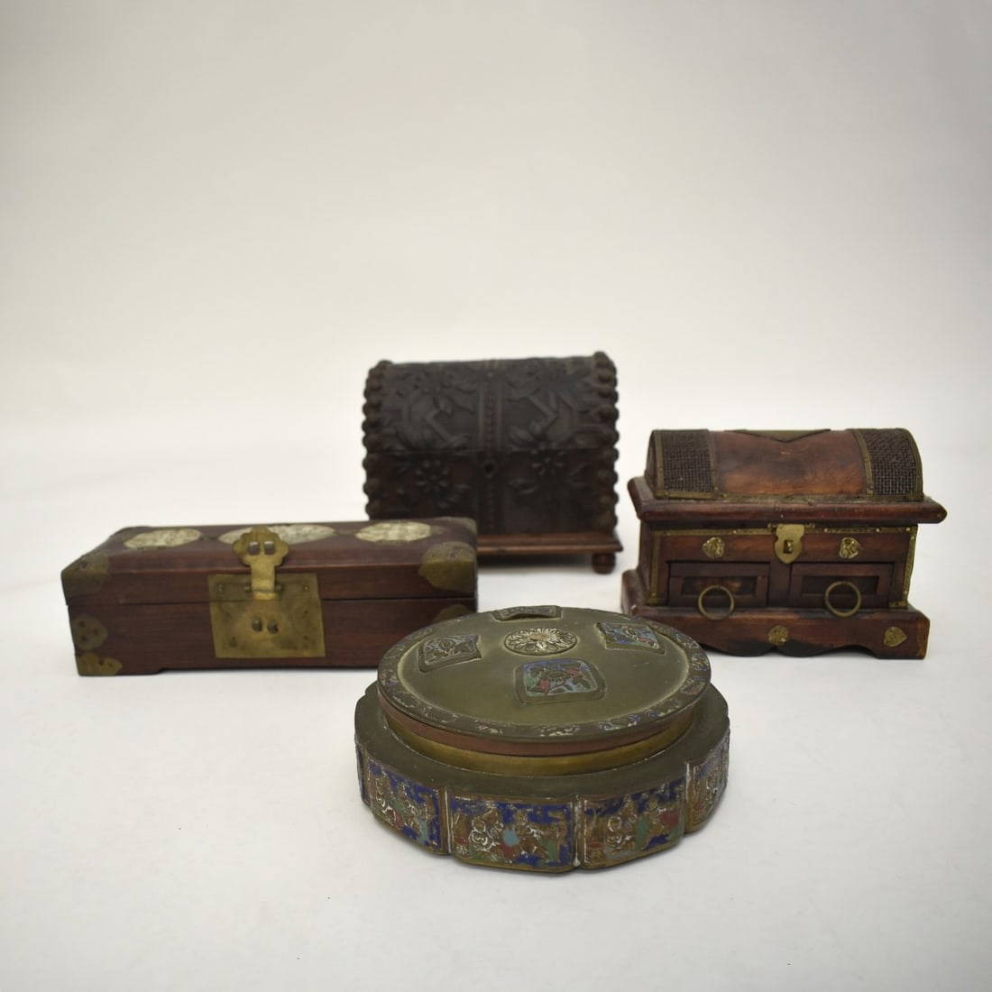 Grouping Of Oriental Assorted Boxes Auction