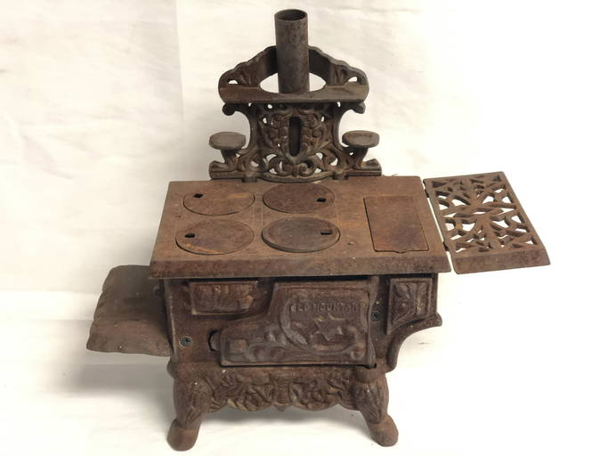 Old Mountain Cast Iron Salesman Sample Stove