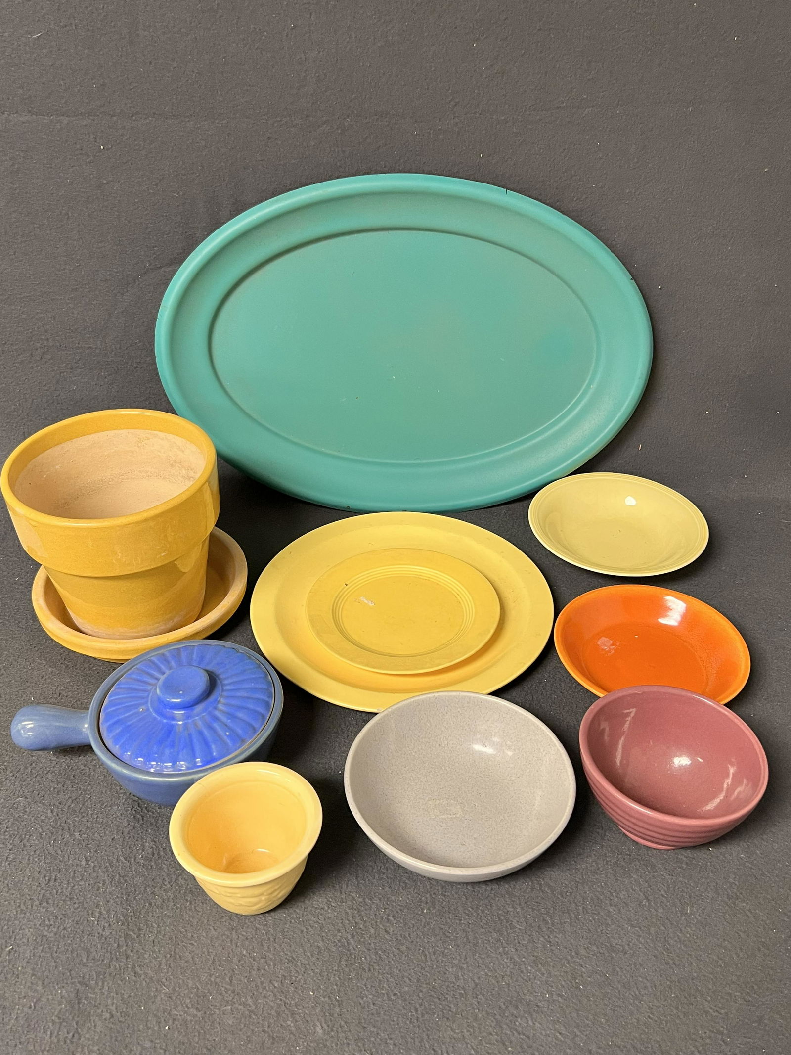 Asst Vtg CA Pottery, Pacific, Bauer, More - Painted Tin Tray, Ramikin ...