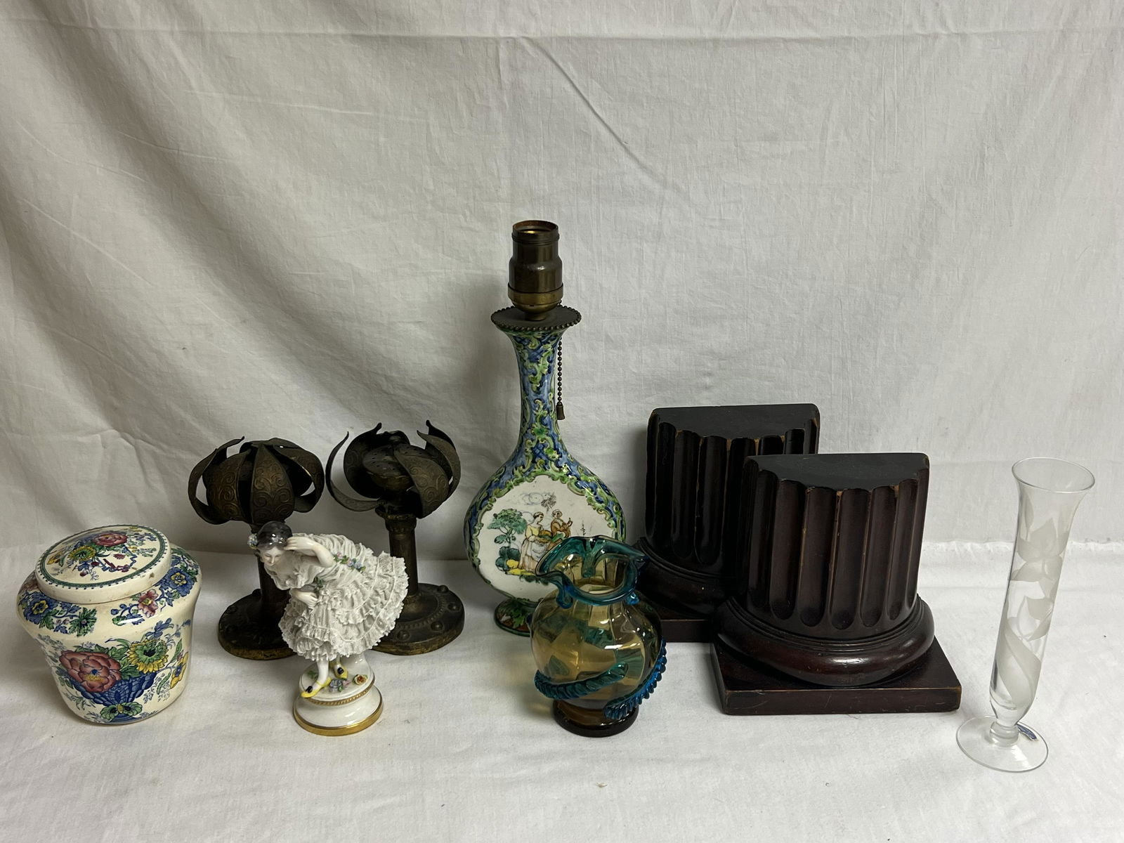 Pr. Metal Blooming Lotus,Lace Figure,Vases,More - Pr. Mechanical ...