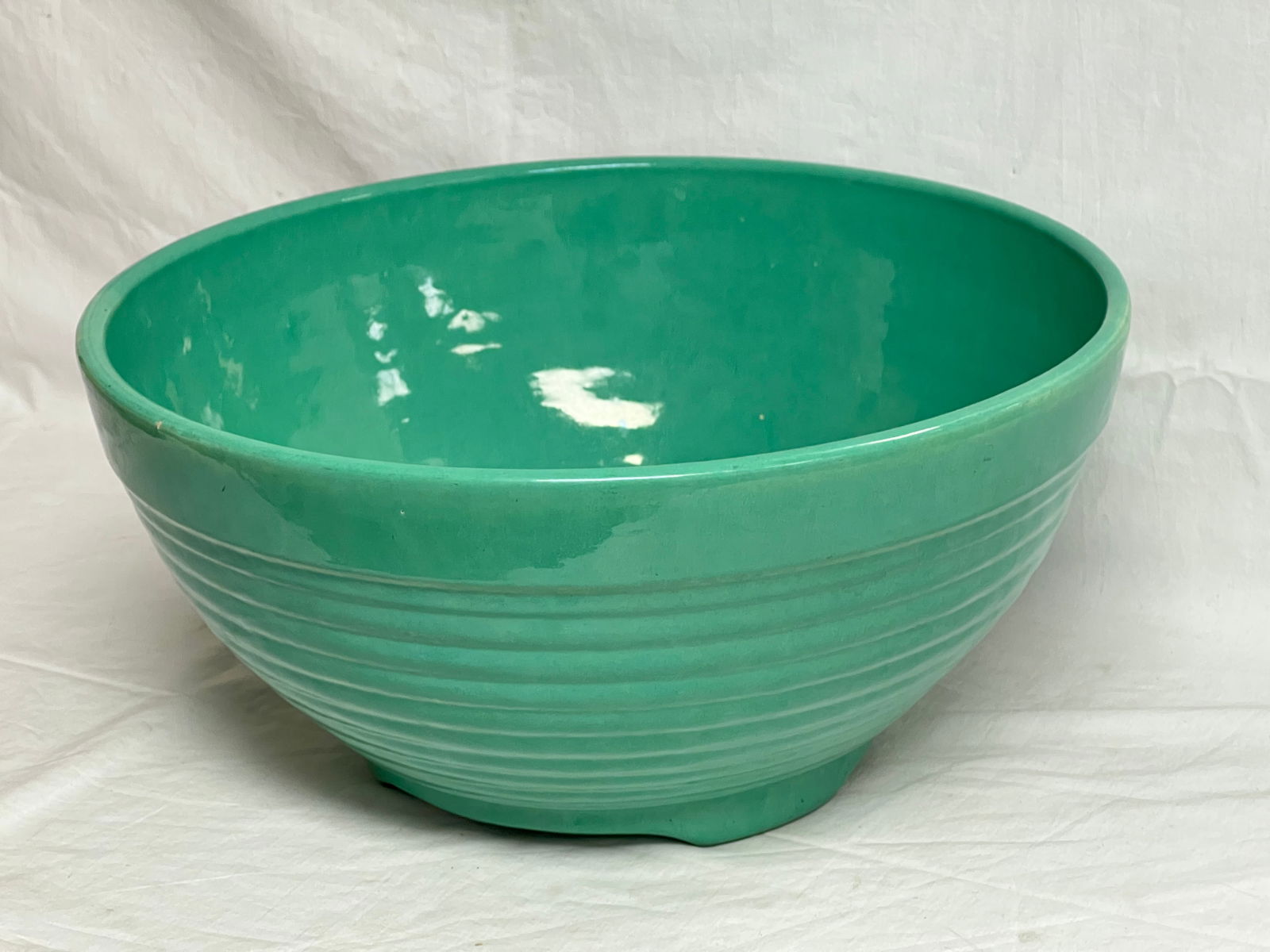 Bauer Ringware Pottery Punch Bowl - 14'' X 7'' Auction