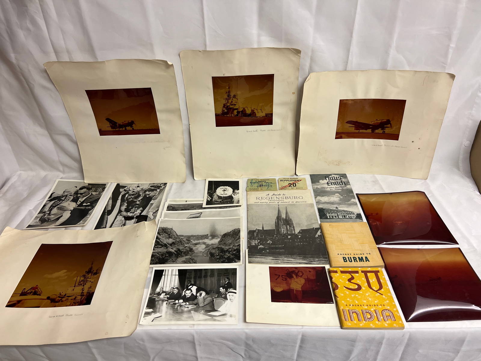 Wwii- Army Pocket Guides, Photos,pamphlets,more - (2)army Pocket Guides ...