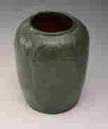 Merrimac Pottery Matte Green Vase - Feb 10, 2018 | Fontaine's Auction ...