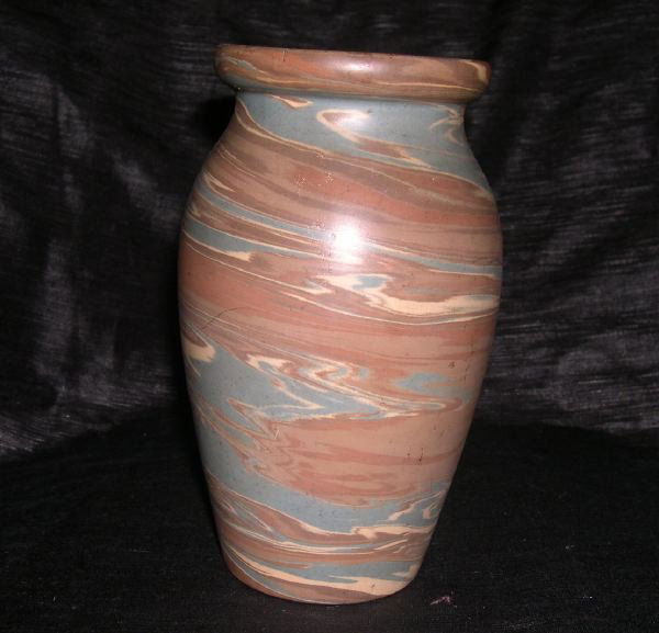 Good Niloak Pottery "mission" Line Vase