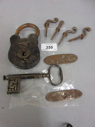 Unusual 19th Century Steel Key With Sprung Cap, Iron