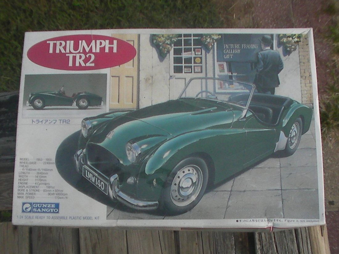 Gunze Sangyo Triumph Tr2 Model Kit