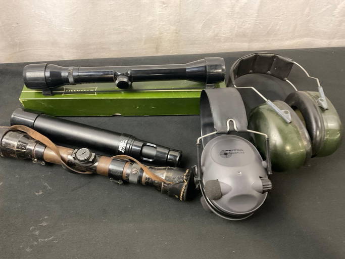 2x Peltor Hearing Protection, Focal 30x30mm Eyeglass, Valor 4x32mm ...