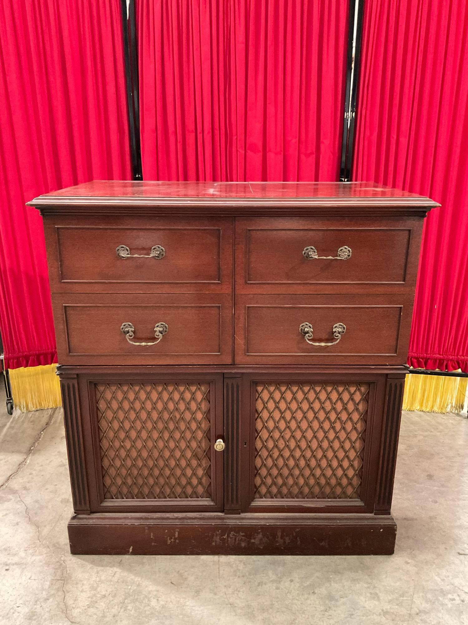 Vintage Magnavox Company Multimedia Console Model 552k W/ Radio ...