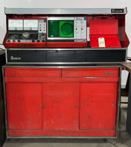 Vintage Snap On Anal O Scope Diagnostic Equipment With Cabinet.