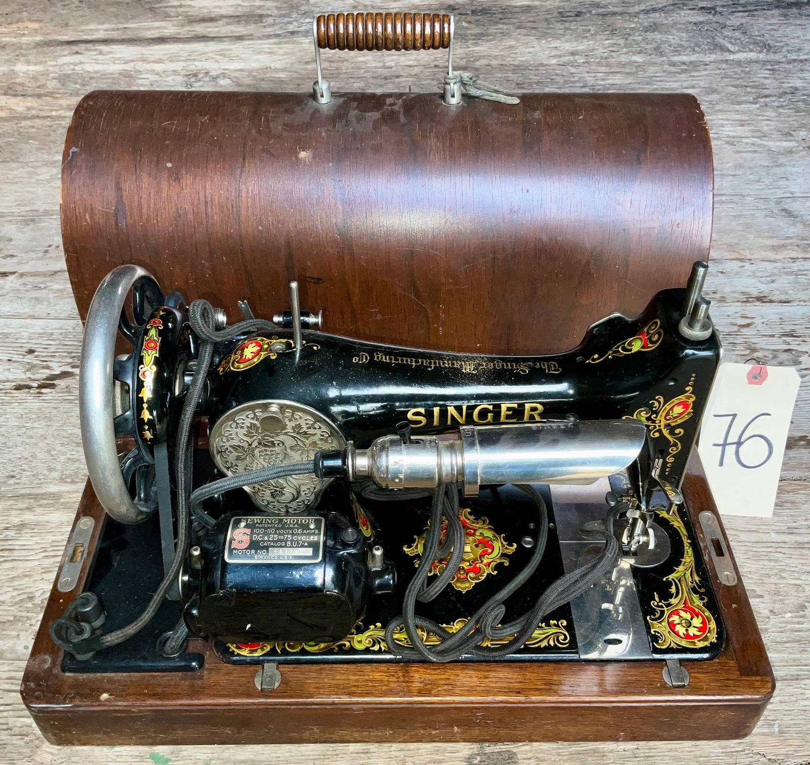 Vintage Singer Aa948399 Decorated Sewing Machine With Case. Auction