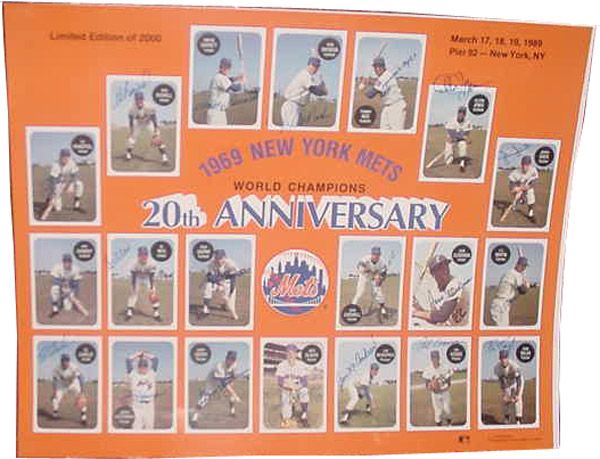 10269: 1969 MIRACLE METS SIGNED 20TH ANNIVERSARY PHOTO