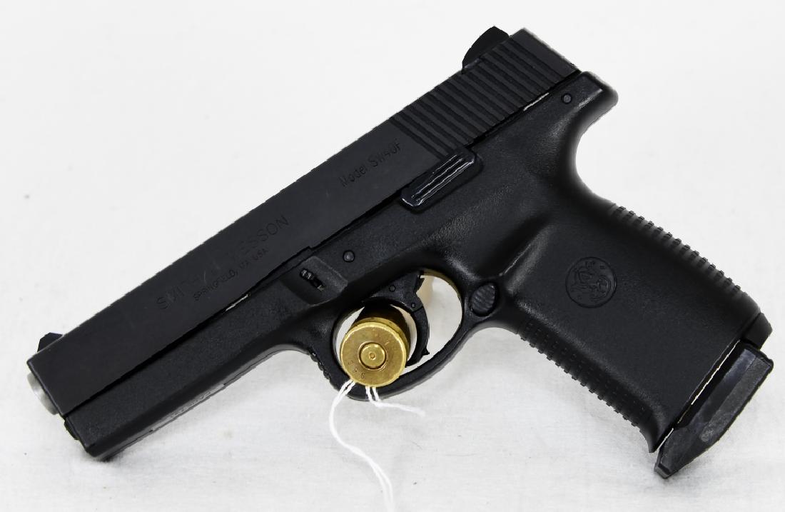 Smith & Wesson Model SW40F Pistol