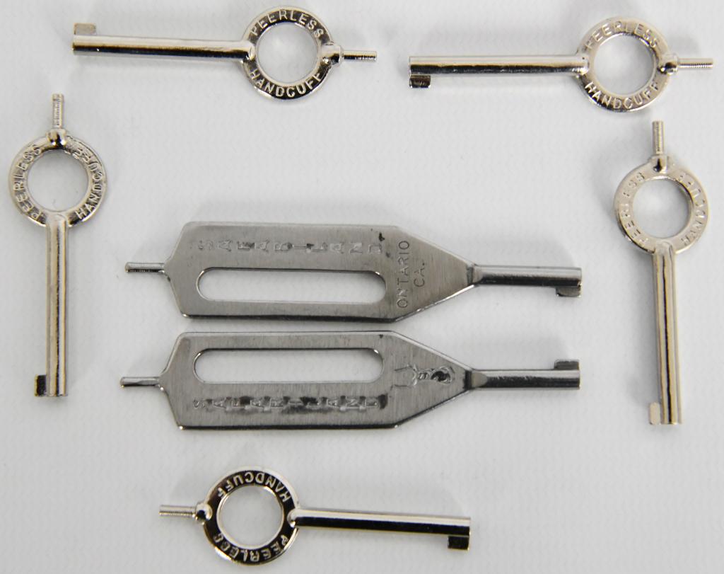 Lot Of 7 Peerless & Safariland Handcuff keys - Jan 18, 2020 | Brand ...