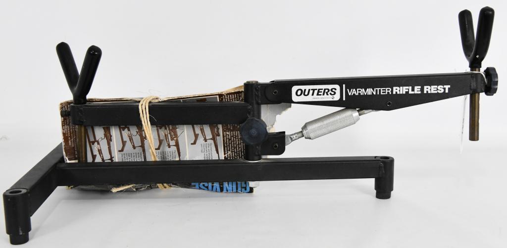 Outers Adjustable Varmint Rifle Rest W/ Outers Gun - Jan 18, 2020 ...