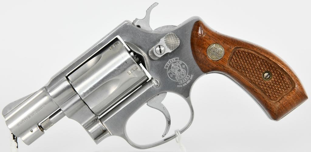 Smith & Wesson Model 60 No Dash Stainless Revolver - Aug 22, 2020 ...