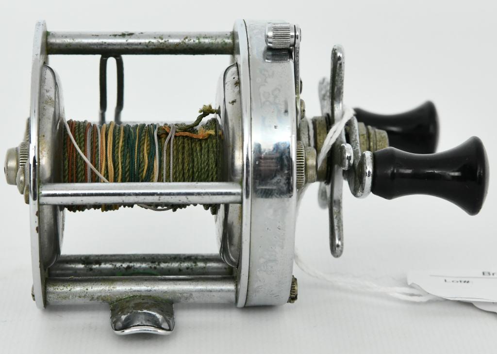 Vintage Shakespeare Service 1944 Model Ge Reel