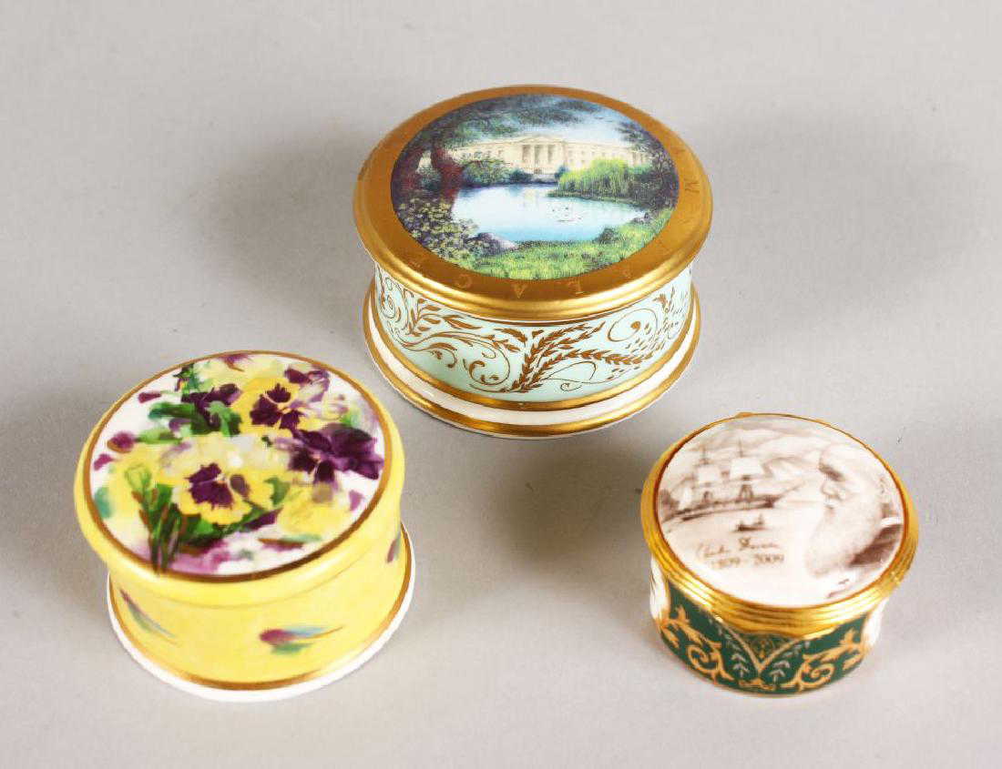 THE ROYAL COLLECTION BUCKINGHAM PALACE, fine bone china THE ROYAL COLLECTION BUCKINGHAM PALACE, fine bone china