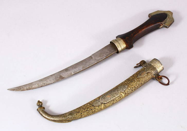 A GOOD ISLAMIC MOROCCAN DAGGER, with a carved gilt - Dec 16, 2020 ...