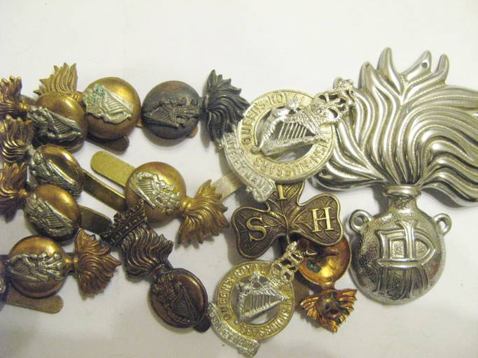 Irish Cap Badges (13), South Irish Horse; Queens Own Ir