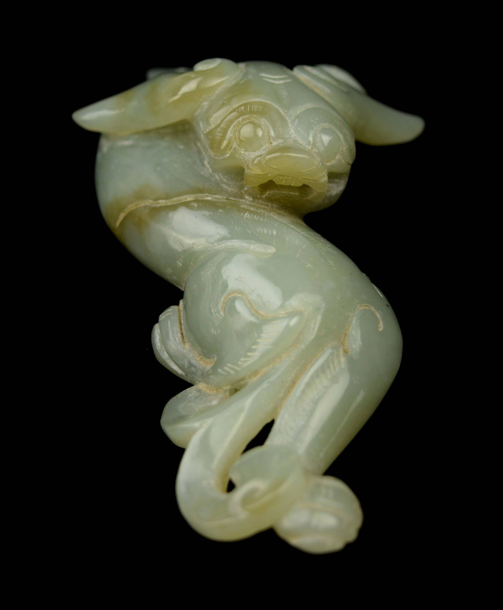 [chinese] An Old Green Jade "hou" Beast Ornament Auction
