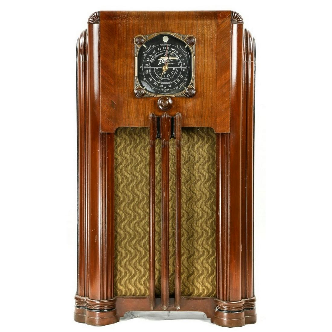 Zenith Long Distance Console Radio - May 17, 2020 | Donley Auctions in IL