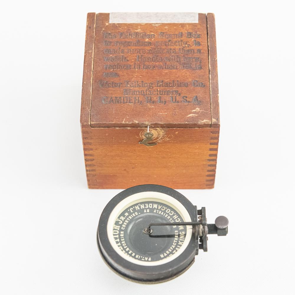 Victor Long Throat Exhibition Jr. Reproducer W/box Auction