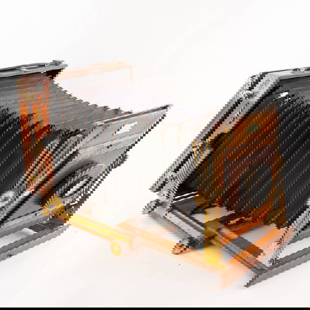 Sanderson Half Plate Mahogany & Brass Field Camera Auction