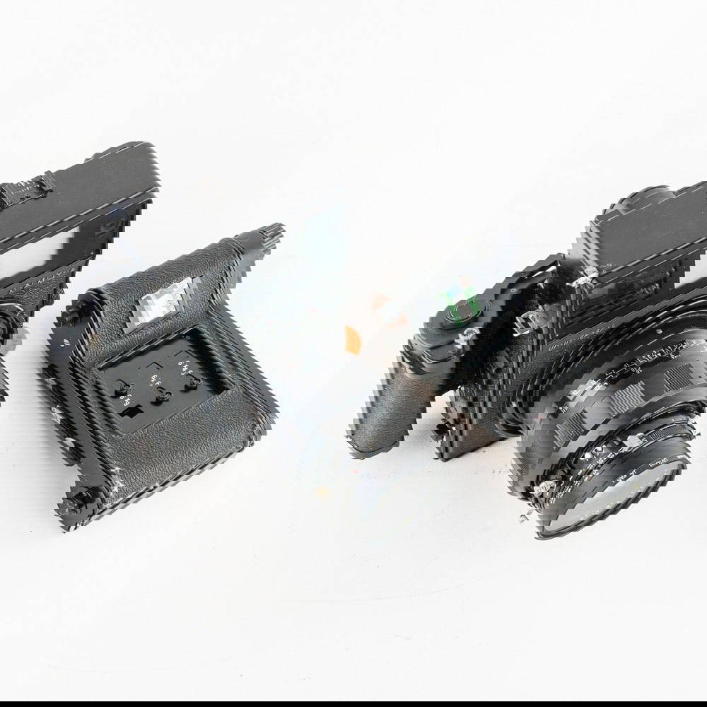 Mamiya Universal 6 X 6 Camera Auction